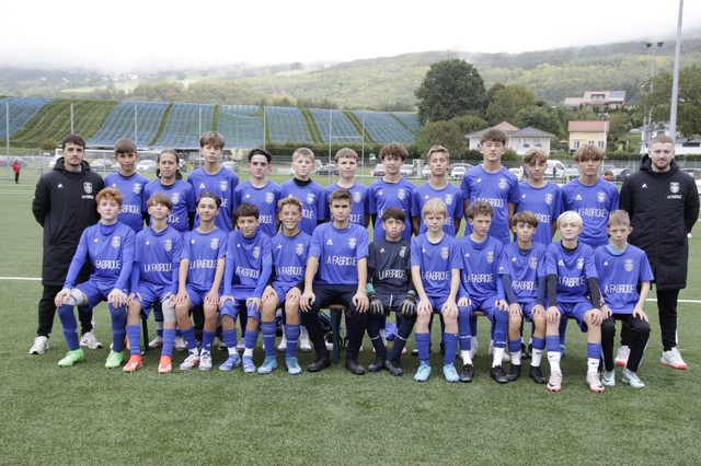 Rencontrez les Équipes et Entraîneurs de FC Champagne Sports